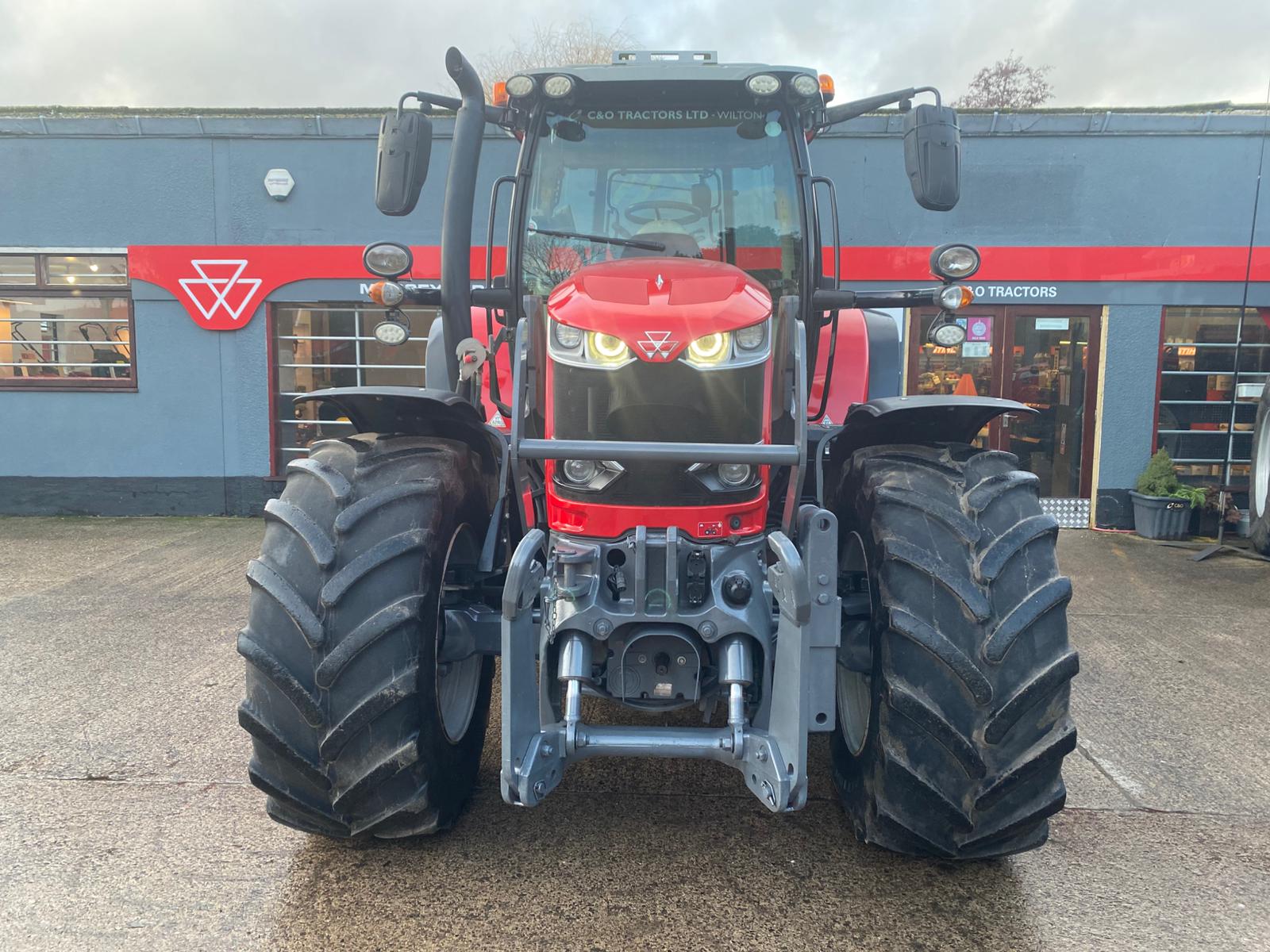 MASSEY FERGUSON 6718S - C&O
