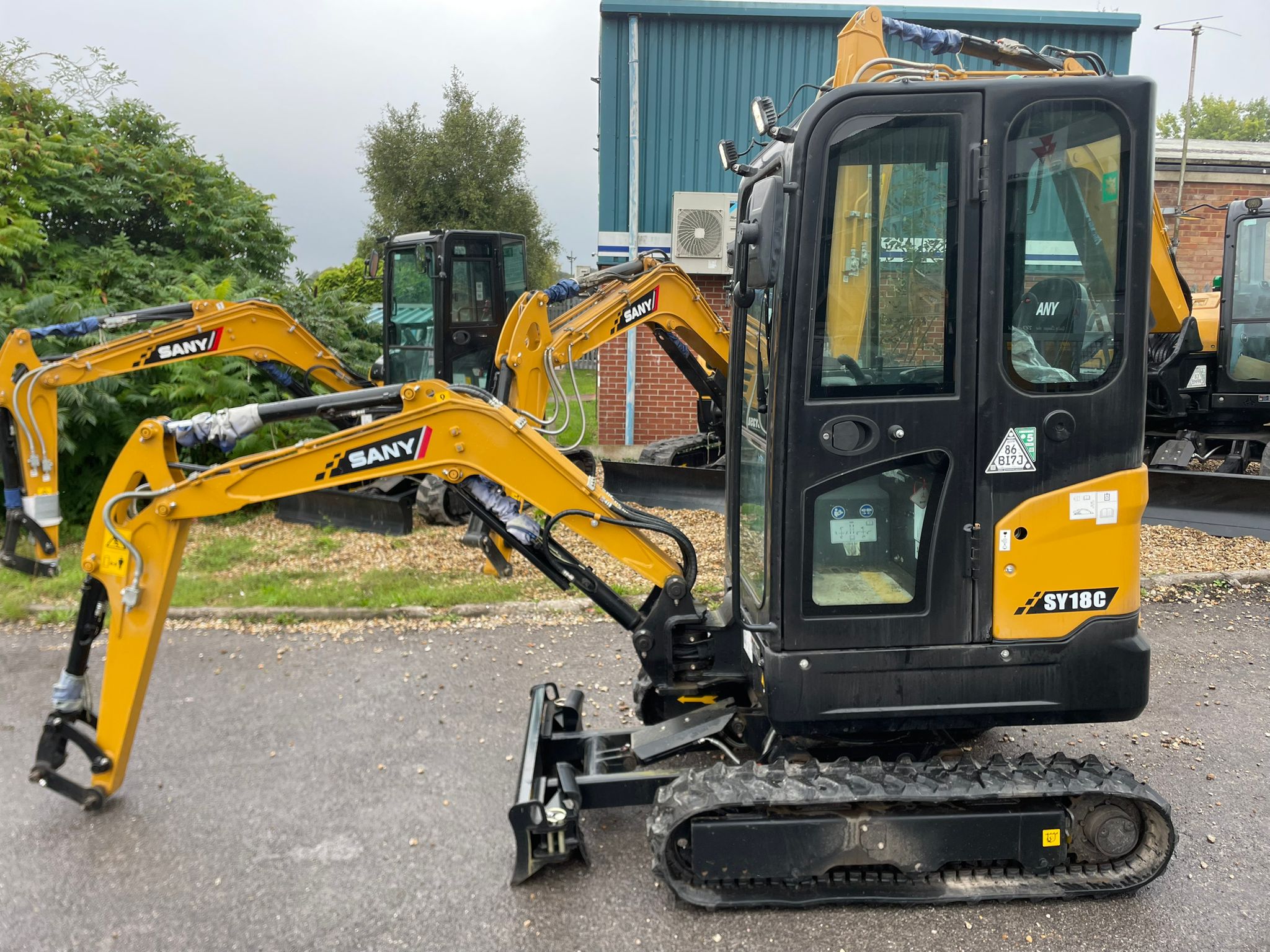 SANY SY18C EXCAVATOR - C&O