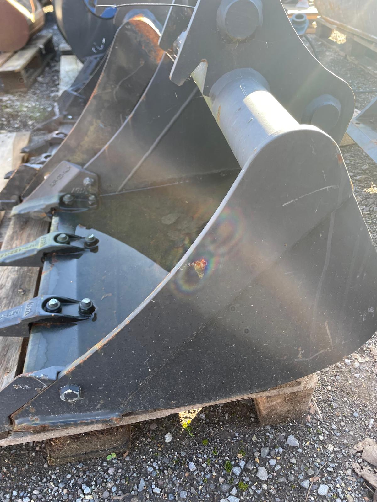 Miller Excavator Bucket NO.4 - C&O