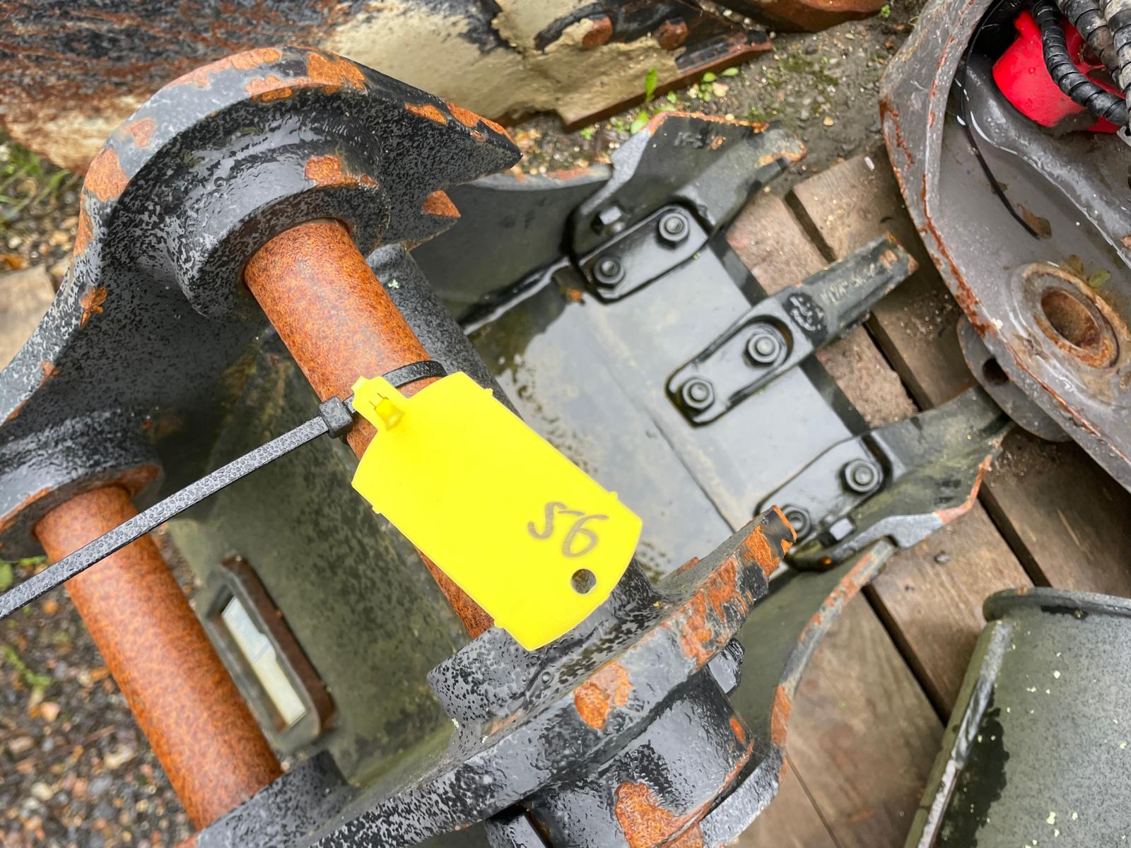 Keen Attachments Excavator Bucket NO.56 - C&O