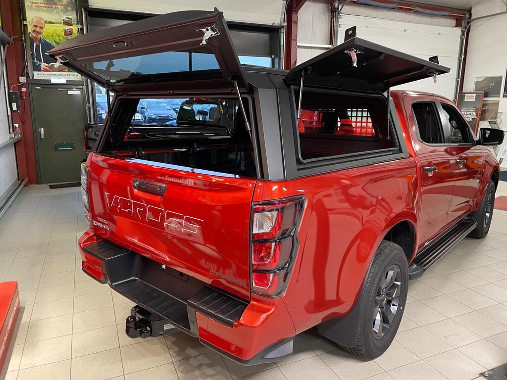 Isuzu D-Max V-Cross Commercial (HX75 XFL) - C&O